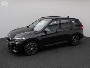 Black BMW X1 2021 in Kaunas, with an engine capacity of 1.50 L and mileage of 63 thousand km for 29609 €, photo 12 on AUTOMOTO.COM.LV
