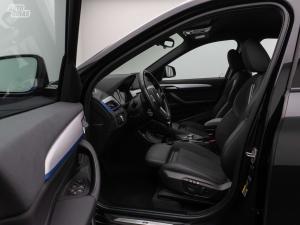 Black BMW X1 2021 in Kaunas, with an engine capacity of 1.50 L and mileage of 63 thousand km for 29609 €, photo 19 on AUTOMOTO.COM.LV
