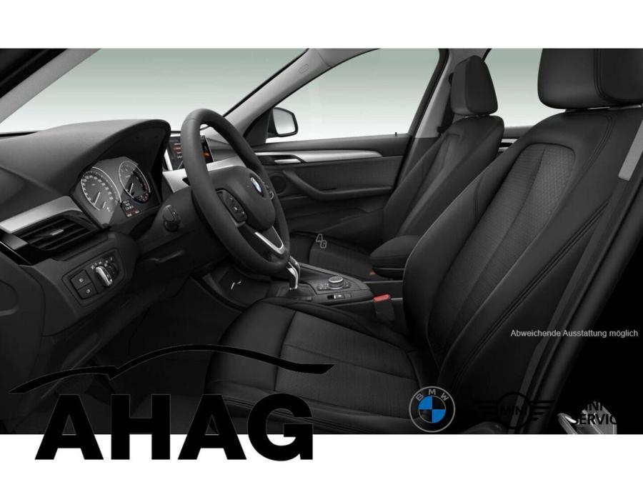 Black BMW X1 2021 in Kaunas, with an engine capacity of 1.50 L and mileage of 60 thousand km for 25762 €, photo 4 on AUTOMOTO.COM.LV