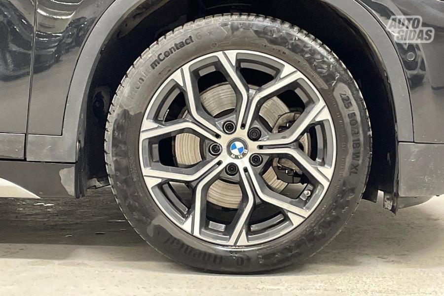 Melns BMW X1 2021 Kauņa, ar dzinēja tilpumu 0.00 L un nobraukumu 52 tūkst. km par 33139 €, foto 7 vietnē AUTOMOTO.COM.LV