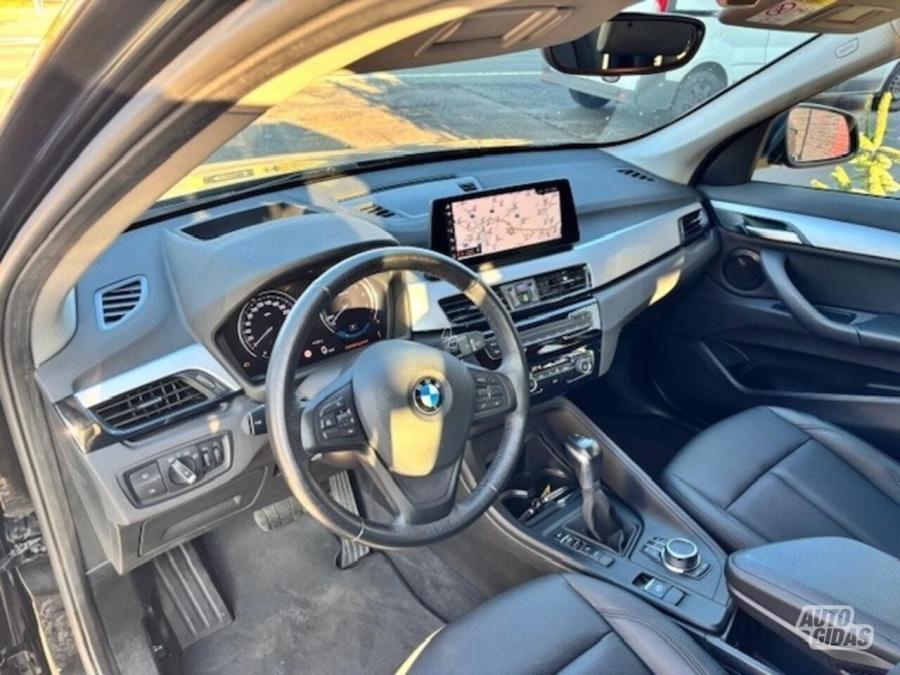 Melns BMW X1 2021 Kauņa, ar dzinēja tilpumu 1.50 L un nobraukumu 100 tūkst. km par 23379 €, foto 9 vietnē AUTOMOTO.COM.LV