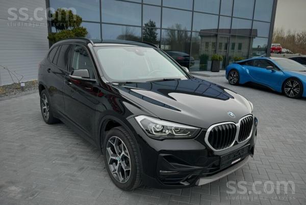 Black BMW X1 2021 in Telschi, with an engine capacity of 1.50 L and mileage of 209 thousand km for 16299 €, photo 1 on AUTOMOTO.COM.LV
