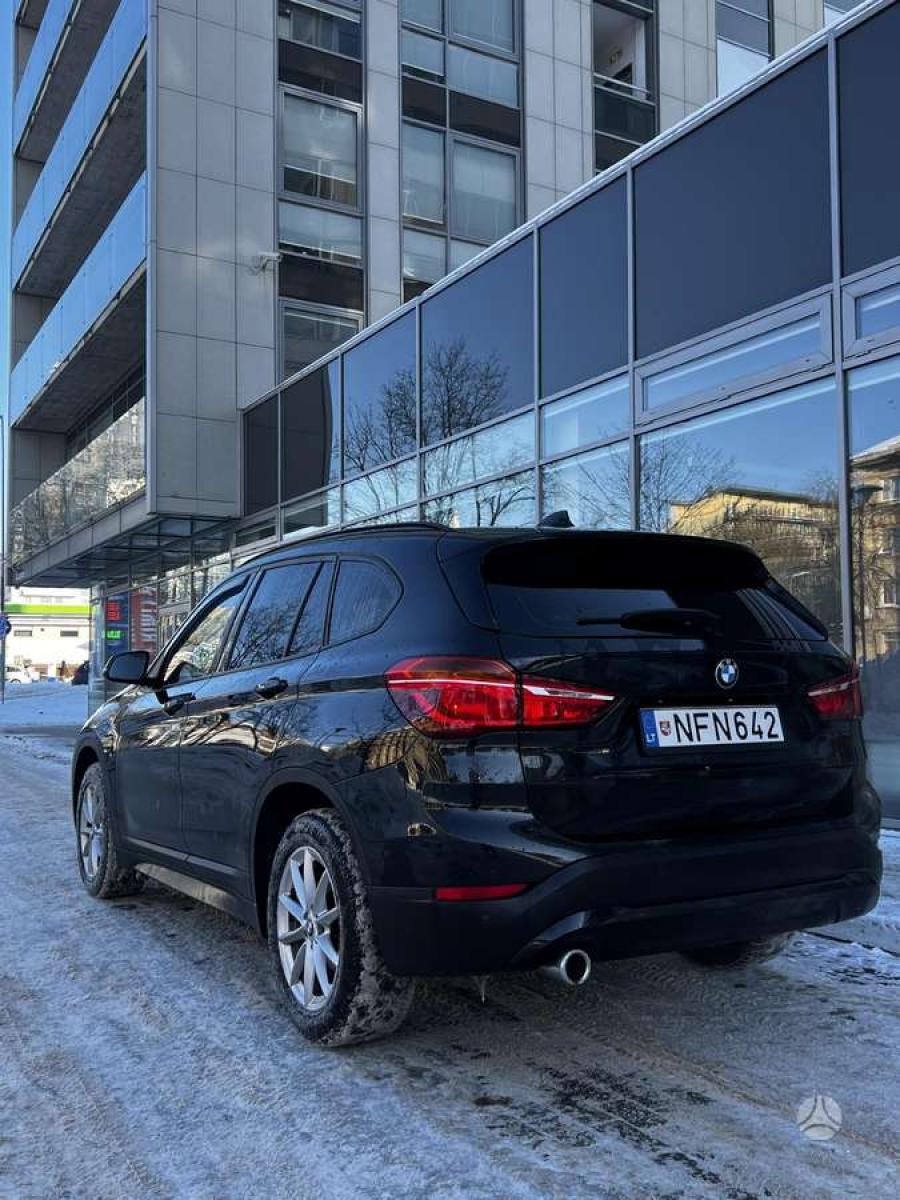 Melns BMW X1 2021 Viļņa, ar dzinēja tilpumu 1.50 L un nobraukumu 176 tūkst. km par 15900 €, foto 7 vietnē AUTOMOTO.COM.LV