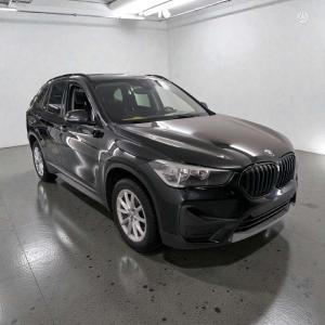 Black BMW X1 2021 in Vilnius, with an engine capacity of 1.50 L and mileage of 220 thousand km for 11798 €, photo 2 on AUTOMOTO.COM.LV