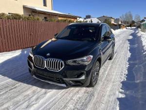 Black BMW X1 2021 in Vilnius, with an engine capacity of 2.00 L and mileage of 55 thousand km for 19900 €, photo 3 on AUTOMOTO.COM.LV