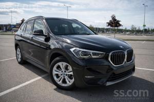 Black BMW X1 2021 in Riga, with an engine capacity of 1.50 L and mileage of 89 thousand km for 21500 €, photo 8 on AUTOMOTO.COM.LV