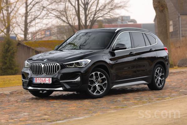 Melns BMW X1 2021 Jelgava, ar dzinēja tilpumu 1.50 L un nobraukumu 175 tūkst. km par 21900 €, foto 1 vietnē AUTOMOTO.COM.LV