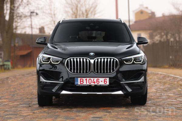 Melns BMW X1 2021 Jelgava, ar dzinēja tilpumu 1.50 L un nobraukumu 175 tūkst. km par 21900 €, foto 3 vietnē AUTOMOTO.COM.LV
