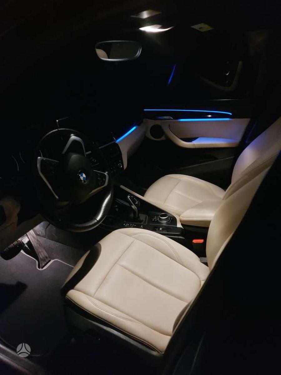 Black BMW X1 2021 in Vilnius, with an engine capacity of 2.00 L and mileage of 98 thousand km for 19500 €, photo 17 on AUTOMOTO.COM.LV
