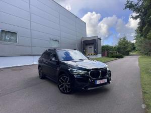 Black BMW X1 2021 in Alytus, with an engine capacity of 2.00 L and mileage of 339 thousand km for 13350 €, photo 4 on AUTOMOTO.COM.LV