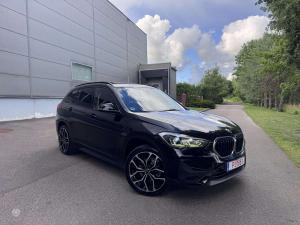 Black BMW X1 2021 in Alytus, with an engine capacity of 2.00 L and mileage of 339 thousand km for 13350 €, photo 8 on AUTOMOTO.COM.LV