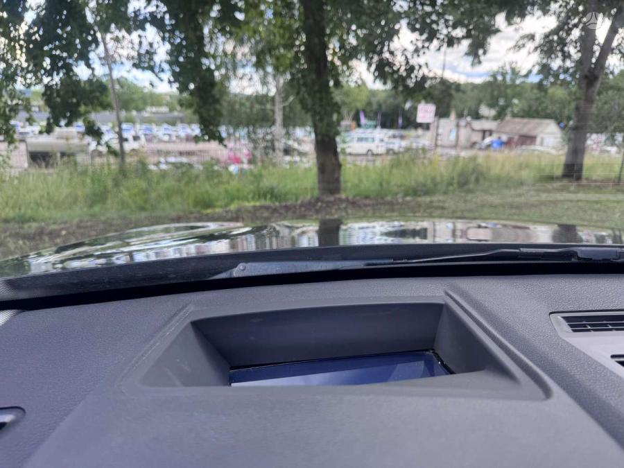 Black BMW X1 2021 in Alytus, with an engine capacity of 2.00 L and mileage of 339 thousand km for 13350 €, photo 20 on AUTOMOTO.COM.LV