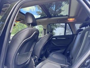 Black BMW X1 2021 in Alytus, with an engine capacity of 2.00 L and mileage of 339 thousand km for 13350 €, photo 22 on AUTOMOTO.COM.LV