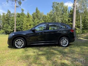 Melns BMW X1 2021 Rīga, ar dzinēja tilpumu 2.00 L un nobraukumu 0 tūkst. km par 19490 €, foto 4 vietnē AUTOMOTO.COM.LV