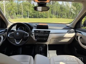 Melns BMW X1 2021 Rīga, ar dzinēja tilpumu 2.00 L un nobraukumu 0 tūkst. km par 19490 €, foto 12 vietnē AUTOMOTO.COM.LV