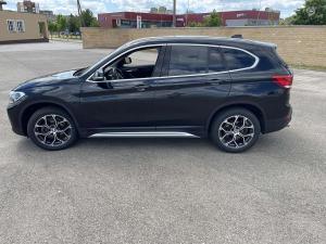 Black BMW X1 2021 in Mazeikiai, with an engine capacity of 1.50 L and mileage of 61 thousand km for 19800 €, photo 3 on AUTOMOTO.COM.LV