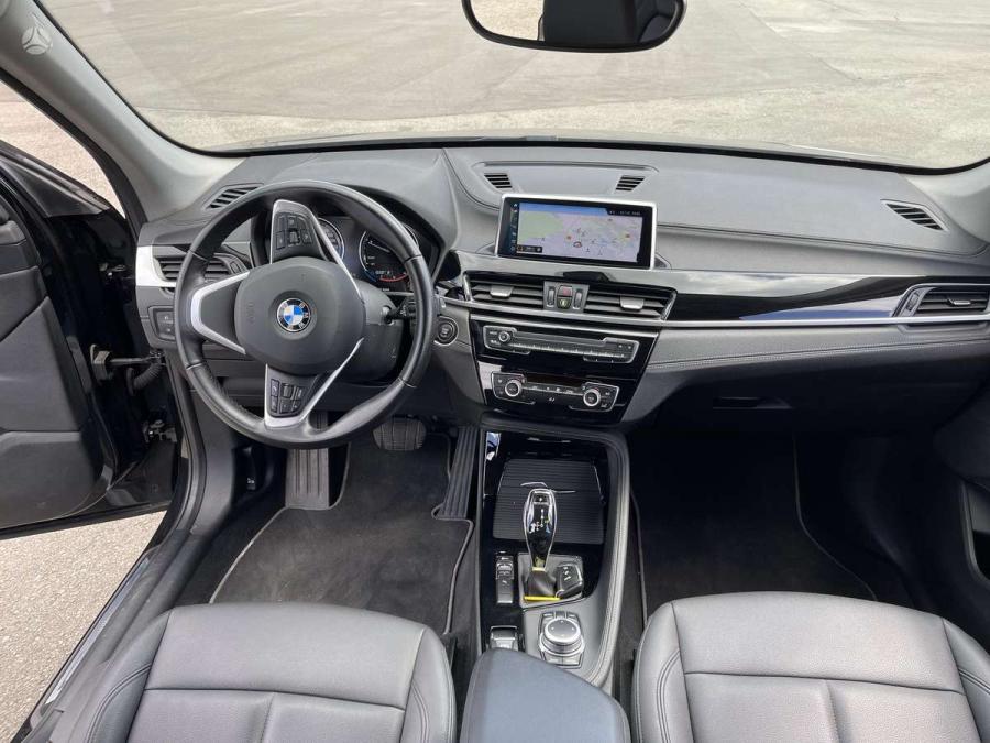 Black BMW X1 2021 in Mazeikiai, with an engine capacity of 1.50 L and mileage of 61 thousand km for 19800 €, photo 9 on AUTOMOTO.COM.LV