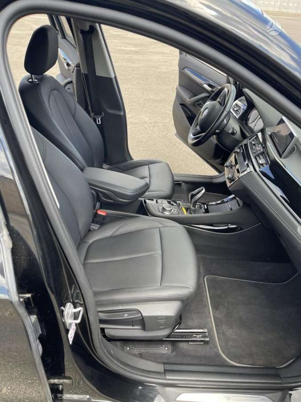 Black BMW X1 2021 in Mazeikiai, with an engine capacity of 1.50 L and mileage of 61 thousand km for 19800 €, photo 10 on AUTOMOTO.COM.LV
