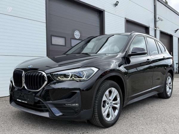 Melns BMW X1 2021 Utena, ar dzinēja tilpumu 1.50 L un nobraukumu 88 tūkst. km par 19900 €, foto 3 vietnē AUTOMOTO.COM.LV
