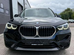 Black BMW X1 2021 in Utena, with an engine capacity of 1.50 L and mileage of 88 thousand km for 19800 €, photo 9 on AUTOMOTO.COM.LV