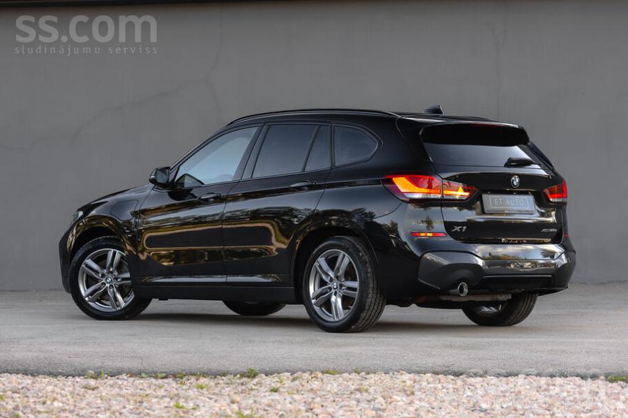 Melns BMW X1 2021 Jelgava, ar dzinēja tilpumu 1.50 L un nobraukumu 176 tūkst. km par 19500 €, foto 8 vietnē AUTOMOTO.COM.LV