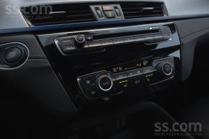 Melns BMW X1 2021 Jelgava, ar dzinēja tilpumu 1.50 L un nobraukumu 176 tūkst. km par 19500 €, foto 26 vietnē AUTOMOTO.COM.LV