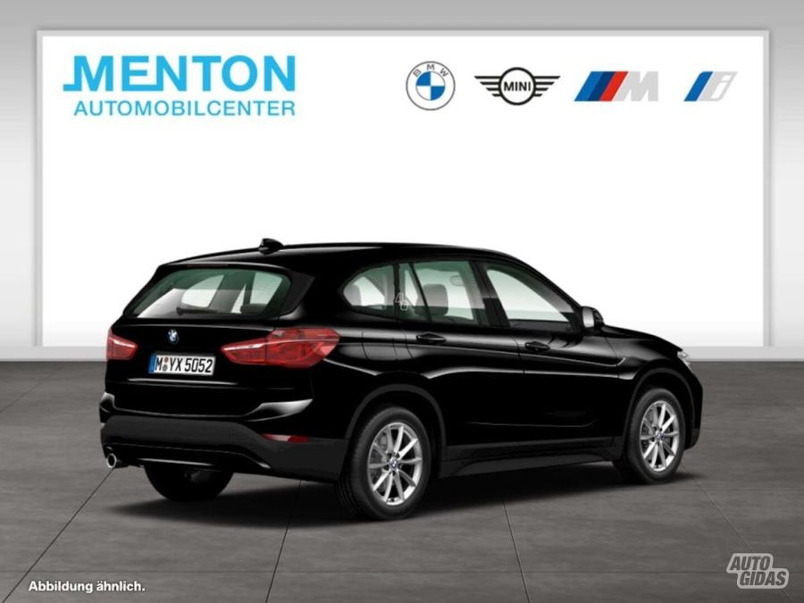 Black BMW X1 2022 in Kaunas, with an engine capacity of 1.50 L and mileage of 18 thousand km for 31114 €, photo 2 on AUTOMOTO.COM.LV