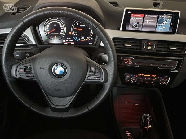 Melns BMW X1 2022 Kauņa, ar dzinēja tilpumu 2.00 L un nobraukumu 48 tūkst. km par 32895 €, foto 2 vietnē AUTOMOTO.COM.LV