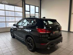 Black BMW X1 2022 in Kaunas, with an engine capacity of 2.00 L and mileage of 37 thousand km for 30067 €, photo 4 on AUTOMOTO.COM.LV