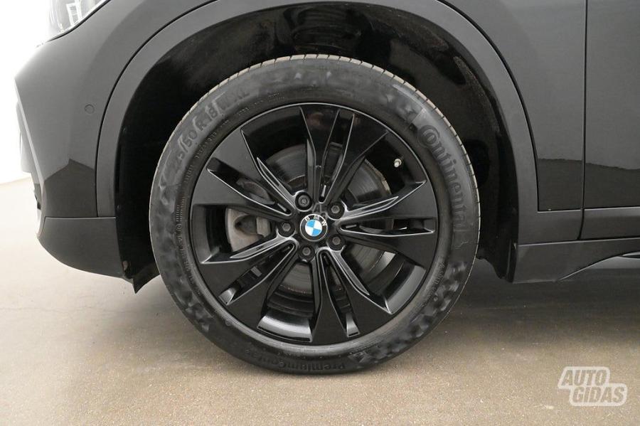 Melns BMW X1 2022 Kauņa, ar dzinēja tilpumu 0.00 L un nobraukumu 93 tūkst. km par 30977 €, foto 27 vietnē AUTOMOTO.COM.LV