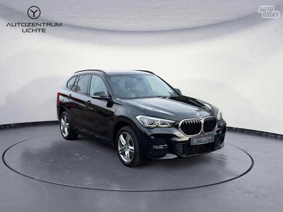 Black BMW X1 2022 in Kaunas, with an engine capacity of 1.50 L and mileage of 88 thousand km for 28505 €, photo 2 on AUTOMOTO.COM.LV