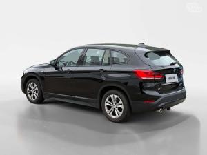 Black BMW X1 2022 in Kaunas, with an engine capacity of 1.50 L and mileage of 51 thousand km for 28875 €, photo 5 on AUTOMOTO.COM.LV