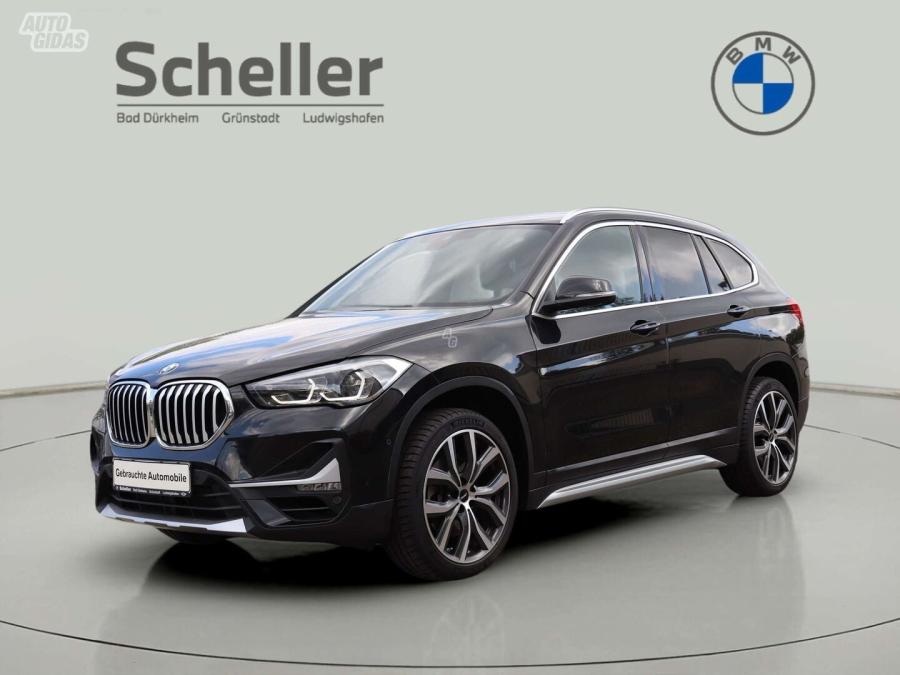 Melns BMW X1 2022 Kauņa, ar dzinēja tilpumu 2.00 L un nobraukumu 40 tūkst. km par 32066 €, foto 1 vietnē AUTOMOTO.COM.LV
