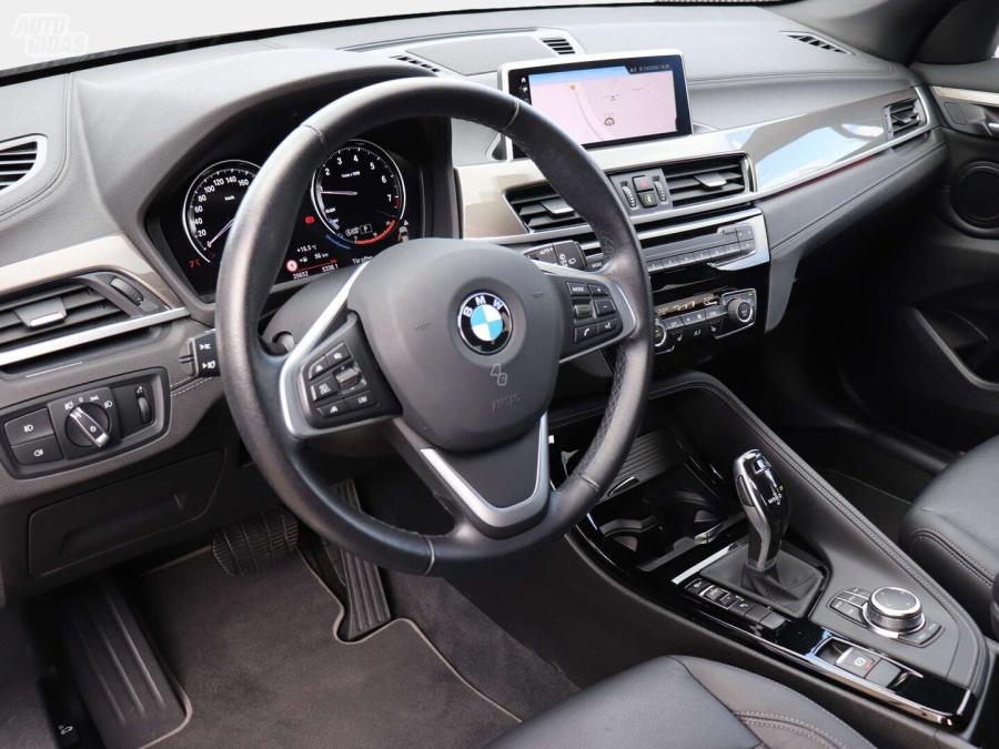 Melns BMW X1 2022 Kauņa, ar dzinēja tilpumu 2.00 L un nobraukumu 40 tūkst. km par 32066 €, foto 9 vietnē AUTOMOTO.COM.LV