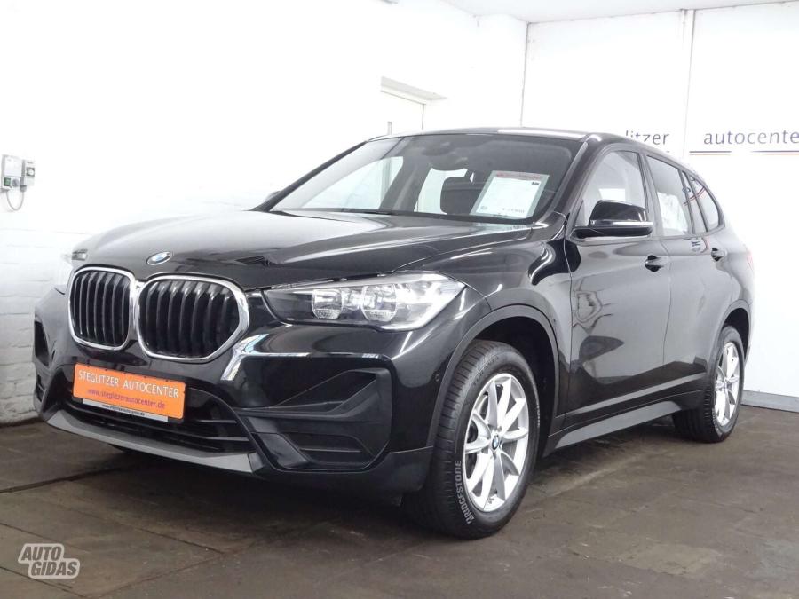 Melns BMW X1 2022 Kauņa, ar dzinēja tilpumu 1.50 L un nobraukumu 65 tūkst. km par 26830 €, foto 1 vietnē AUTOMOTO.COM.LV