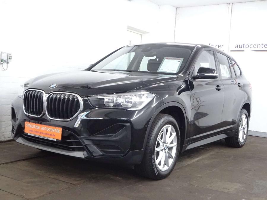 Melns BMW X1 2022 Kauņa, ar dzinēja tilpumu 1.50 L un nobraukumu 65 tūkst. km par 26830 €, foto 4 vietnē AUTOMOTO.COM.LV
