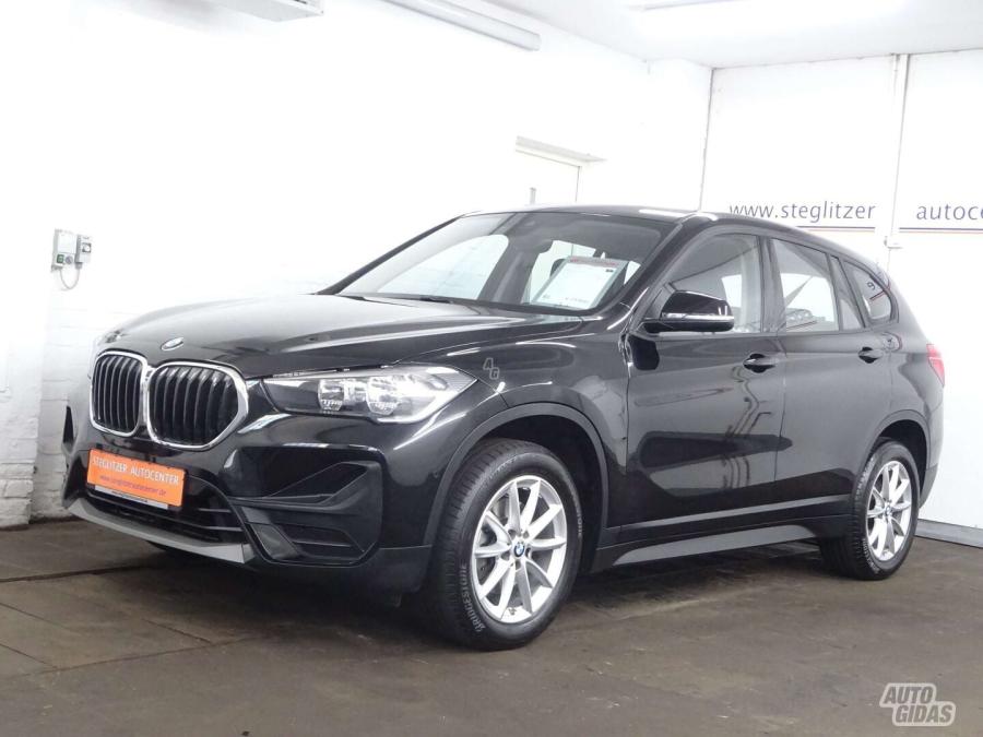 Melns BMW X1 2022 Kauņa, ar dzinēja tilpumu 1.50 L un nobraukumu 65 tūkst. km par 26830 €, foto 6 vietnē AUTOMOTO.COM.LV