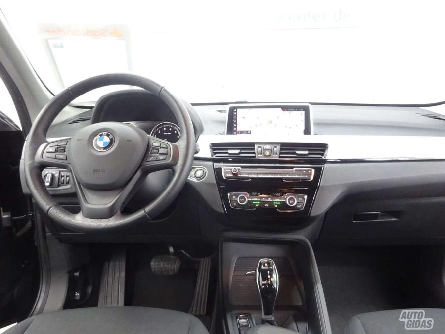 Melns BMW X1 2022 Kauņa, ar dzinēja tilpumu 1.50 L un nobraukumu 65 tūkst. km par 26830 €, foto 12 vietnē AUTOMOTO.COM.LV