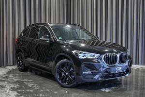 Melns BMW X1 2022 Marijampole, ar dzinēja tilpumu 2.00 L un nobraukumu 221 tūkst. km par 15950 €, foto  vietnē AUTOMOTO.COM.LV