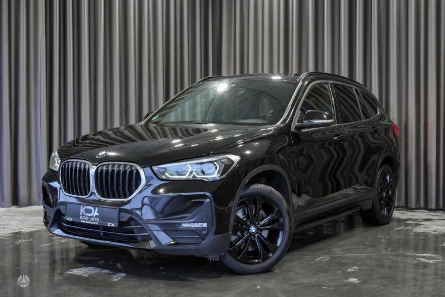 Melns BMW X1 2022 Marijampole, ar dzinēja tilpumu 2.00 L un nobraukumu 221 tūkst. km par 15950 €, foto 5 vietnē AUTOMOTO.COM.LV
