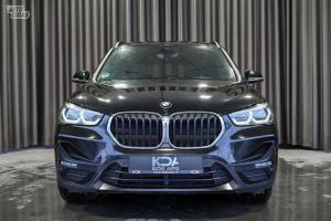 Black BMW X1 2022 in Marijampole, with an engine capacity of 2.00 L and mileage of 221 thousand km for 15950 €, photo 3 on AUTOMOTO.COM.LV