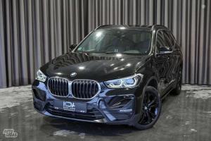 Black BMW X1 2022 in Marijampole, with an engine capacity of 2.00 L and mileage of 221 thousand km for 15950 €, photo 4 on AUTOMOTO.COM.LV