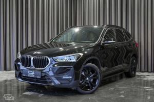 Black BMW X1 2022 in Marijampole, with an engine capacity of 2.00 L and mileage of 221 thousand km for 15950 €, photo 5 on AUTOMOTO.COM.LV