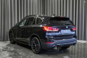 Black BMW X1 2022 in Marijampole, with an engine capacity of 2.00 L and mileage of 221 thousand km for 15950 €, photo 8 on AUTOMOTO.COM.LV