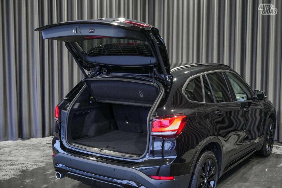 Black BMW X1 2022 in Marijampole, with an engine capacity of 2.00 L and mileage of 221 thousand km for 15950 €, photo 13 on AUTOMOTO.COM.LV