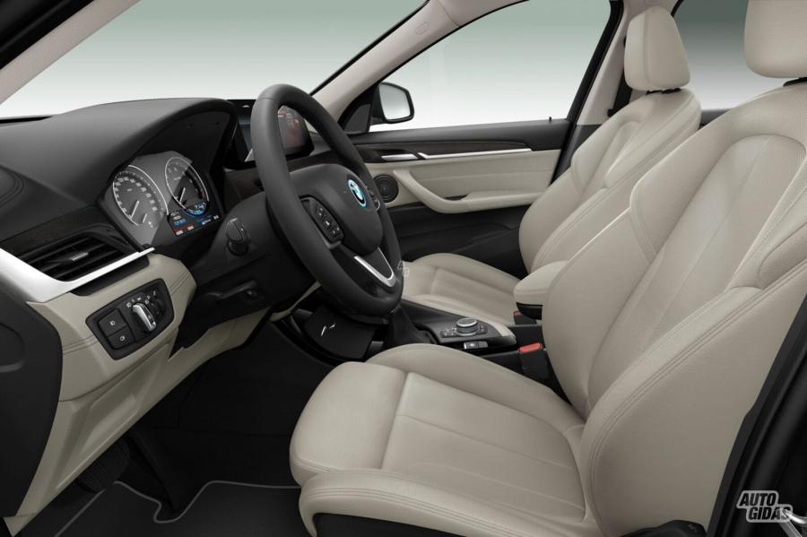 Black BMW X1 2022 in Vilnius, with an engine capacity of 1.50 L and mileage of 85 thousand km for 26991 €, photo 3 on AUTOMOTO.COM.LV