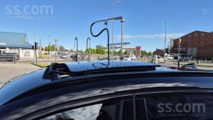 Black BMW X1 2022 in Liepaja, with an engine capacity of 2.00 L and mileage of 216 thousand km for 19990 €, photo 10 on AUTOMOTO.COM.LV