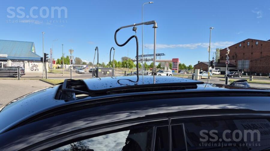 Black BMW X1 2022 in Liepaja, with an engine capacity of 2.00 L and mileage of 216 thousand km for 19990 €, photo 10 on AUTOMOTO.COM.LV