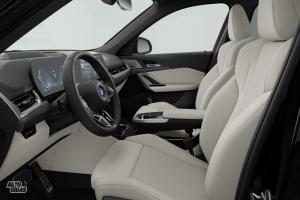 Black BMW X1 2022 in Vilnius, with an engine capacity of 1.50 L and mileage of 38 thousand km for 39991 €, photo 3 on AUTOMOTO.COM.LV