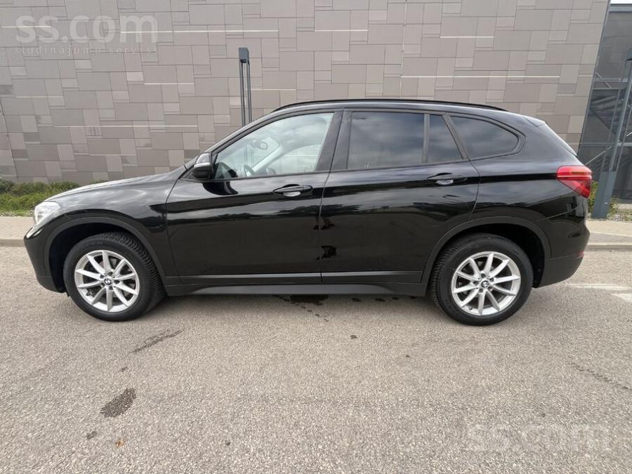 Melns BMW X1 2022 Rīga, ar dzinēja tilpumu 2.00 L un nobraukumu 220 tūkst. km par 16900 €, foto 5 vietnē AUTOMOTO.COM.LV